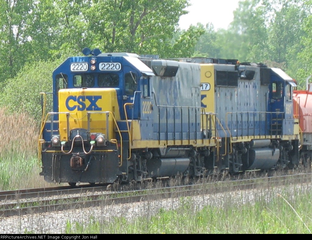 CSX 2220 & 6917